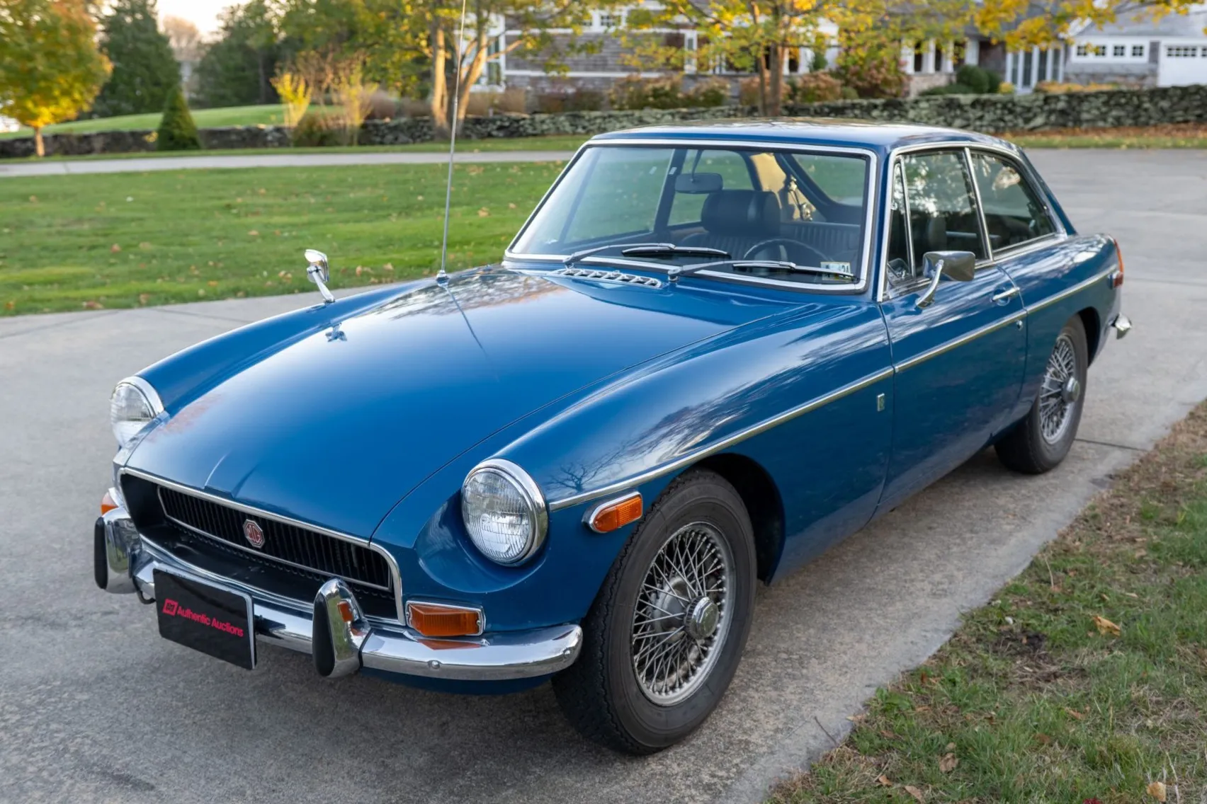 1971 MG MGB GT VIN GHD5UB253449G | Hagerty Valuation Tools