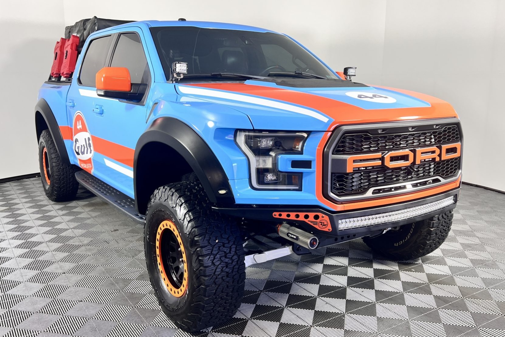 2017 Ford F-150 SVT Raptor VIN 1FTFW1RG9HFA30444 | Hagerty Valuation Tools