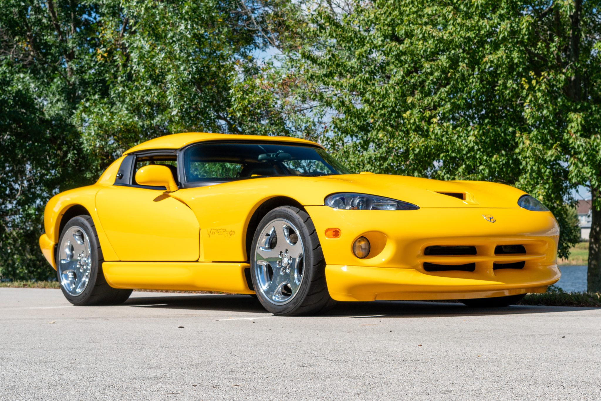 2002 Dodge Viper RT/10 VIN 1B3ER65E62V101358 | Hagerty Valuation Tools