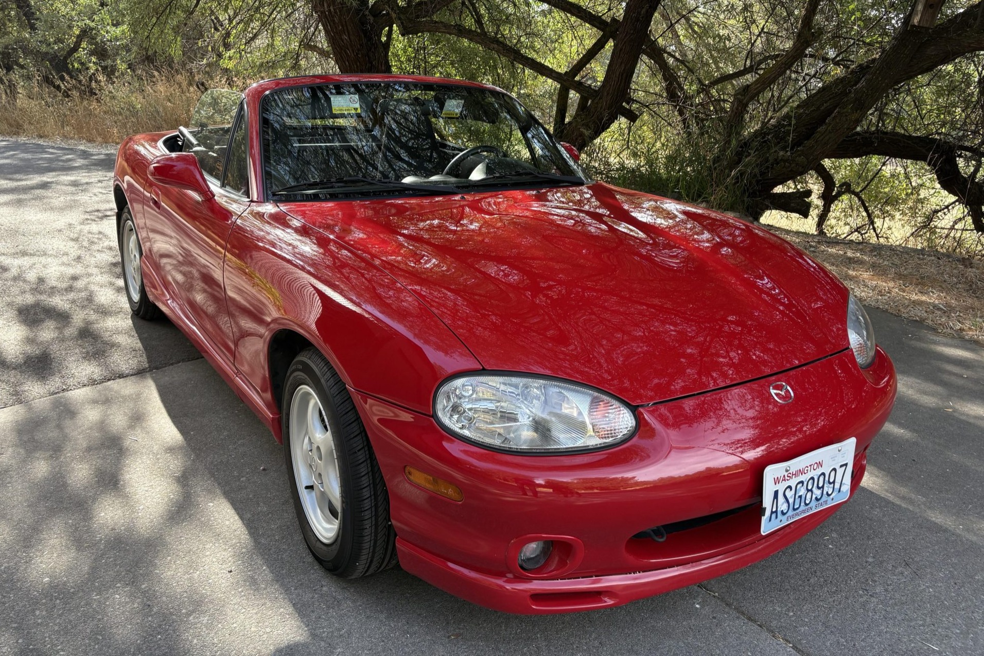 2000 Mazda MX-5 Miata VIN JM1NB3535Y0155126 | Hagerty Valuation Tools