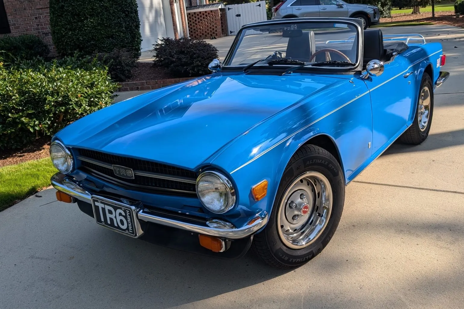 1976 Triumph TR6 VIN CF55868UO | Hagerty Valuation Tools