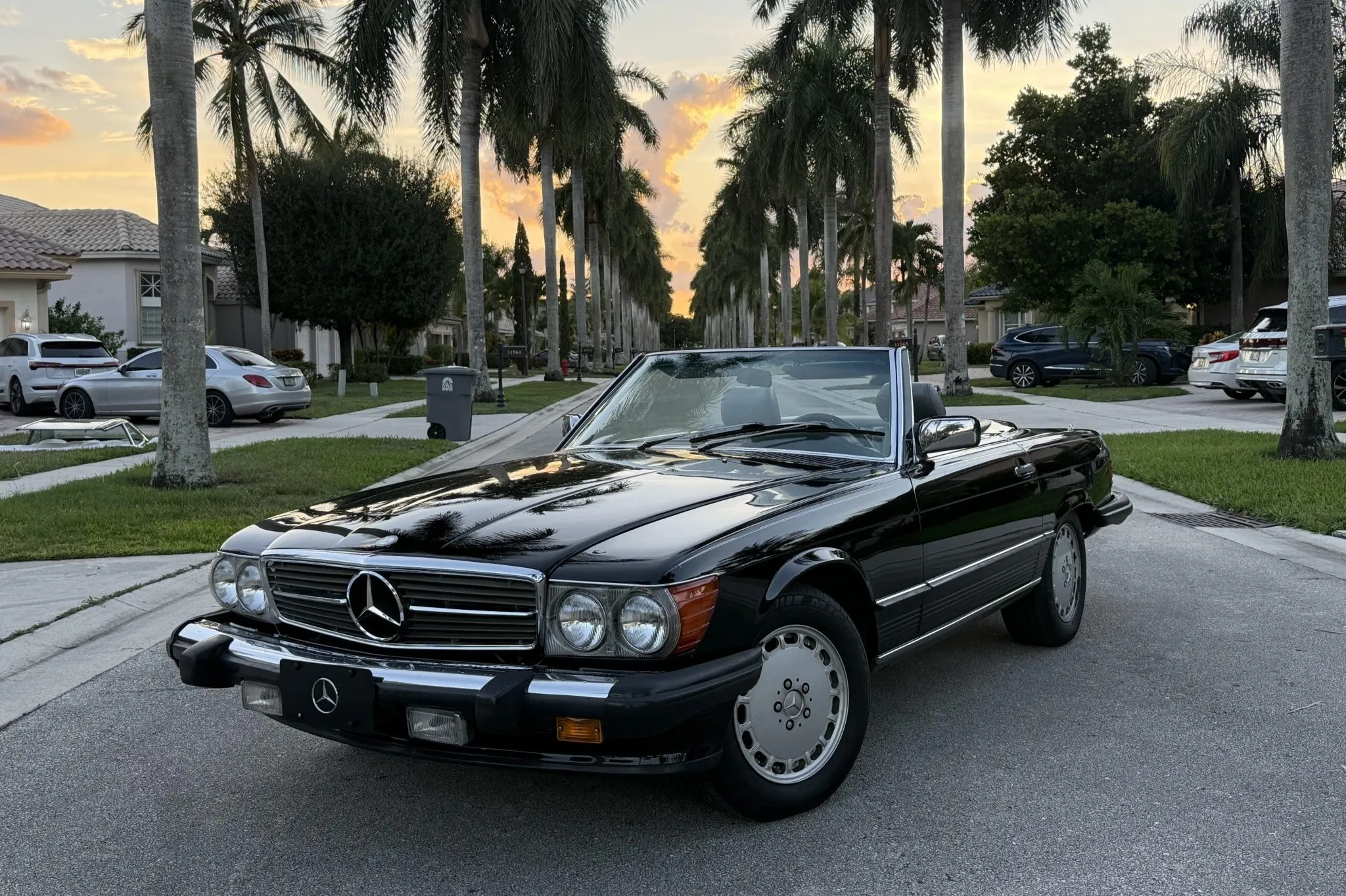 1989 Mercedes-Benz 560SL VIN WDBBA48D4KA094819 | Hagerty Valuation Tools