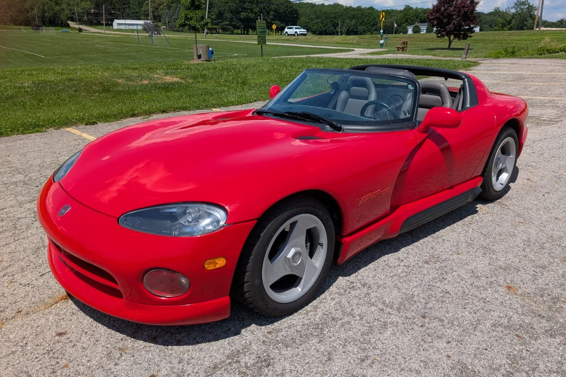 1994 Dodge Viper RT/10 VIN 1B3BR65E6RV102796 | Hagerty Valuation Tools
