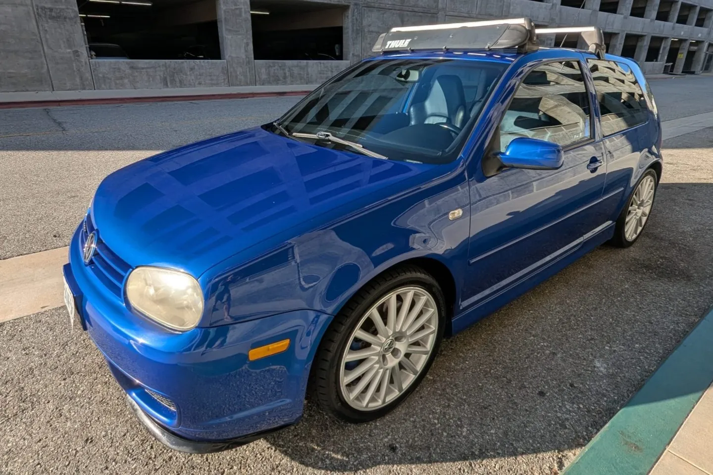 2004 Volkswagen Golf R32 VIN WVWKG61J14D131127 | Hagerty Valuation Tools