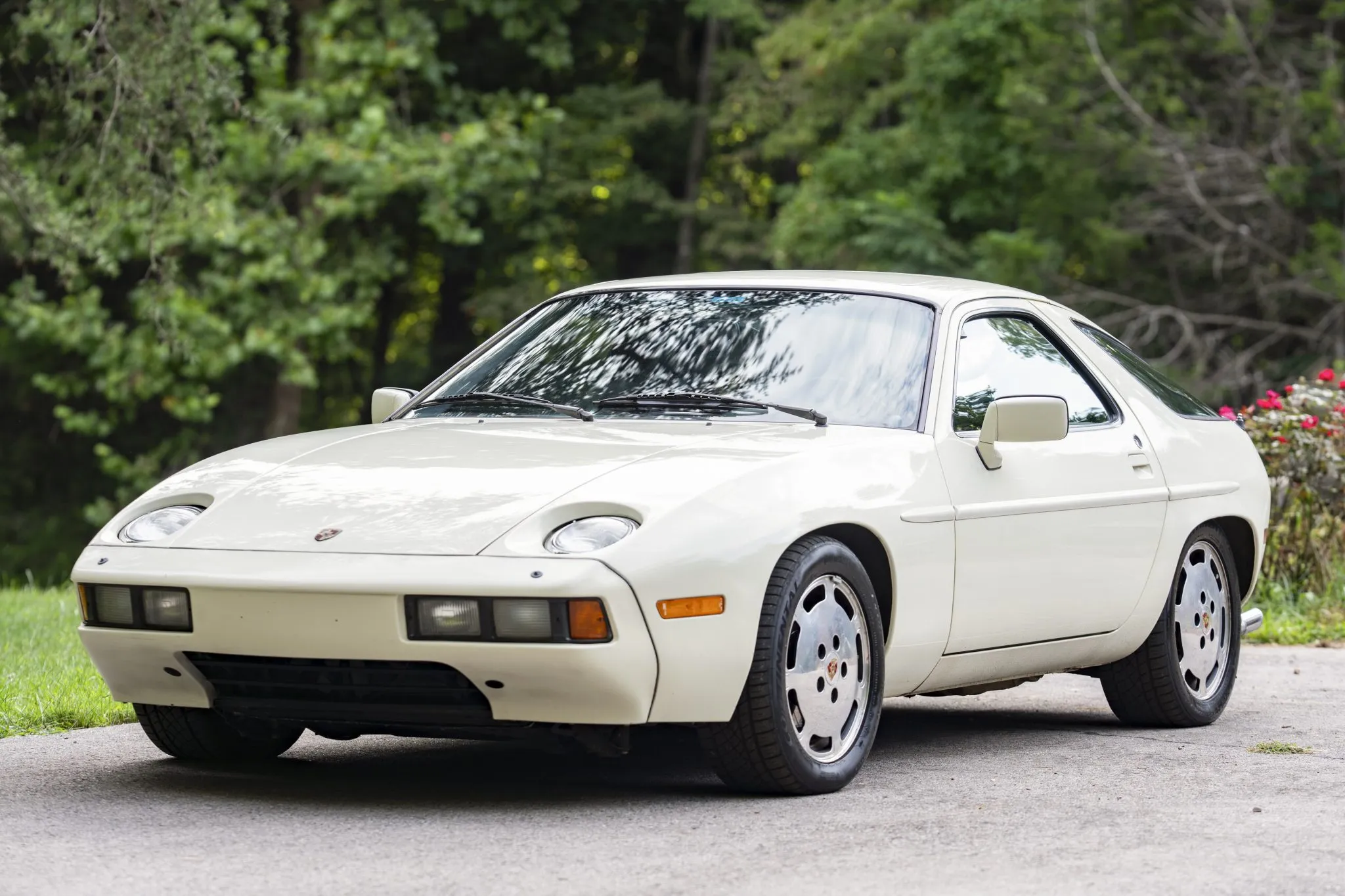 1981 Porsche 928 VIN WP0JA0923BS820134 | Hagerty Valuation Tools