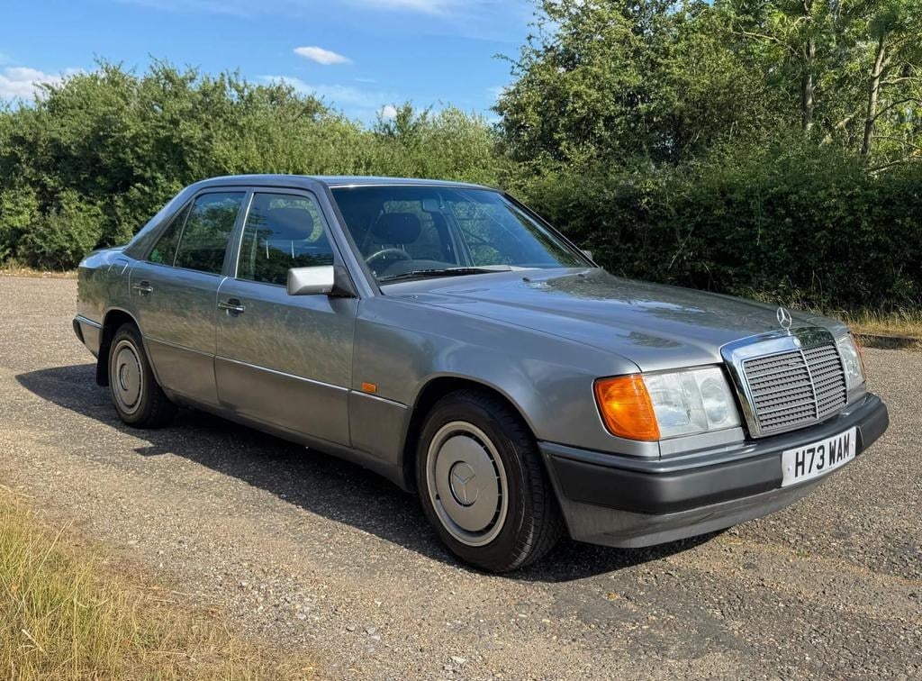 1990 Mercedes-Benz 230E | Hagerty Valuation Tools