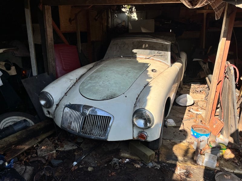 1959 MG MGA VIN GMD80527 | Hagerty Valuation Tools