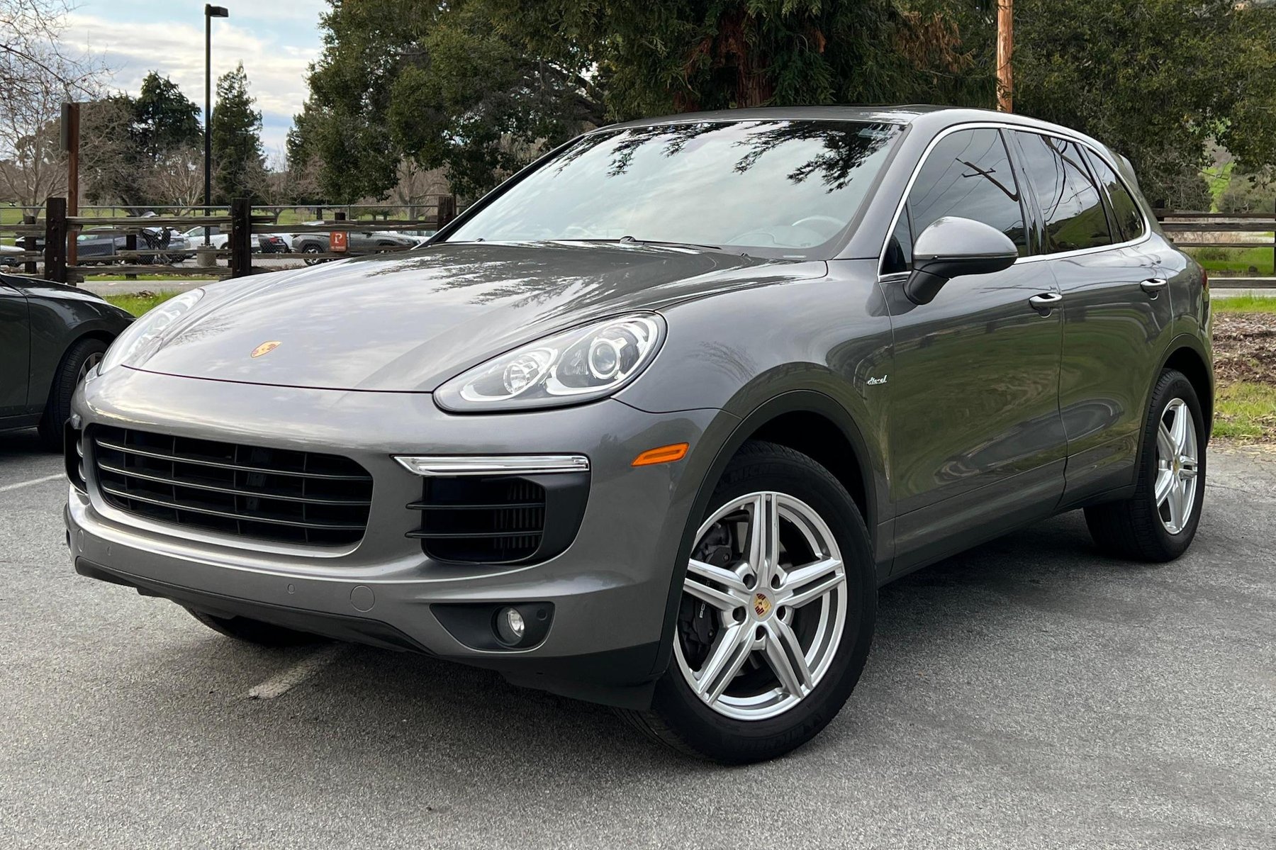 2015 Porsche Cayenne AWD VIN WP1AF2A26FLA44735 | Hagerty Valuation Tools