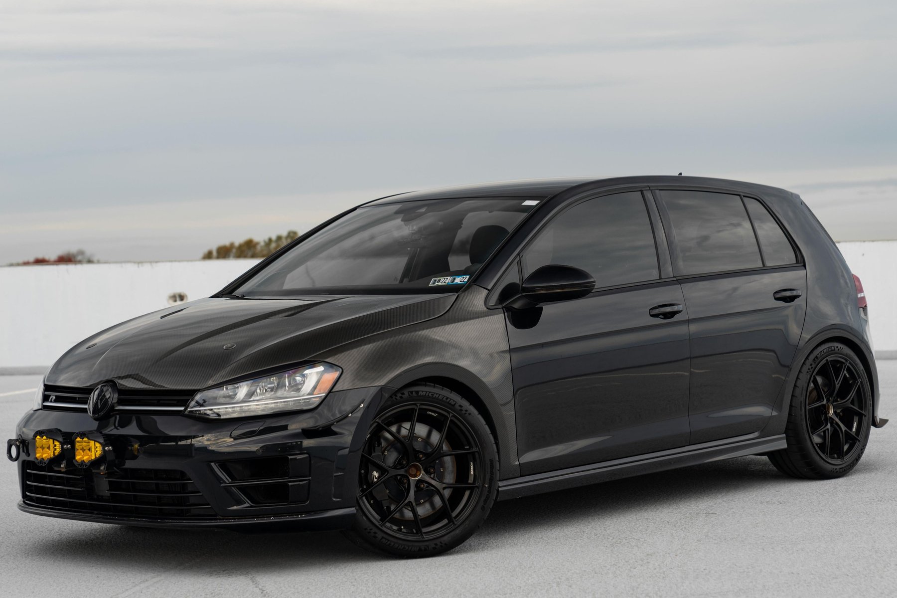 2017 Volkswagen Golf R VIN WVWVF7AU9HW180537 | Hagerty Valuation Tools