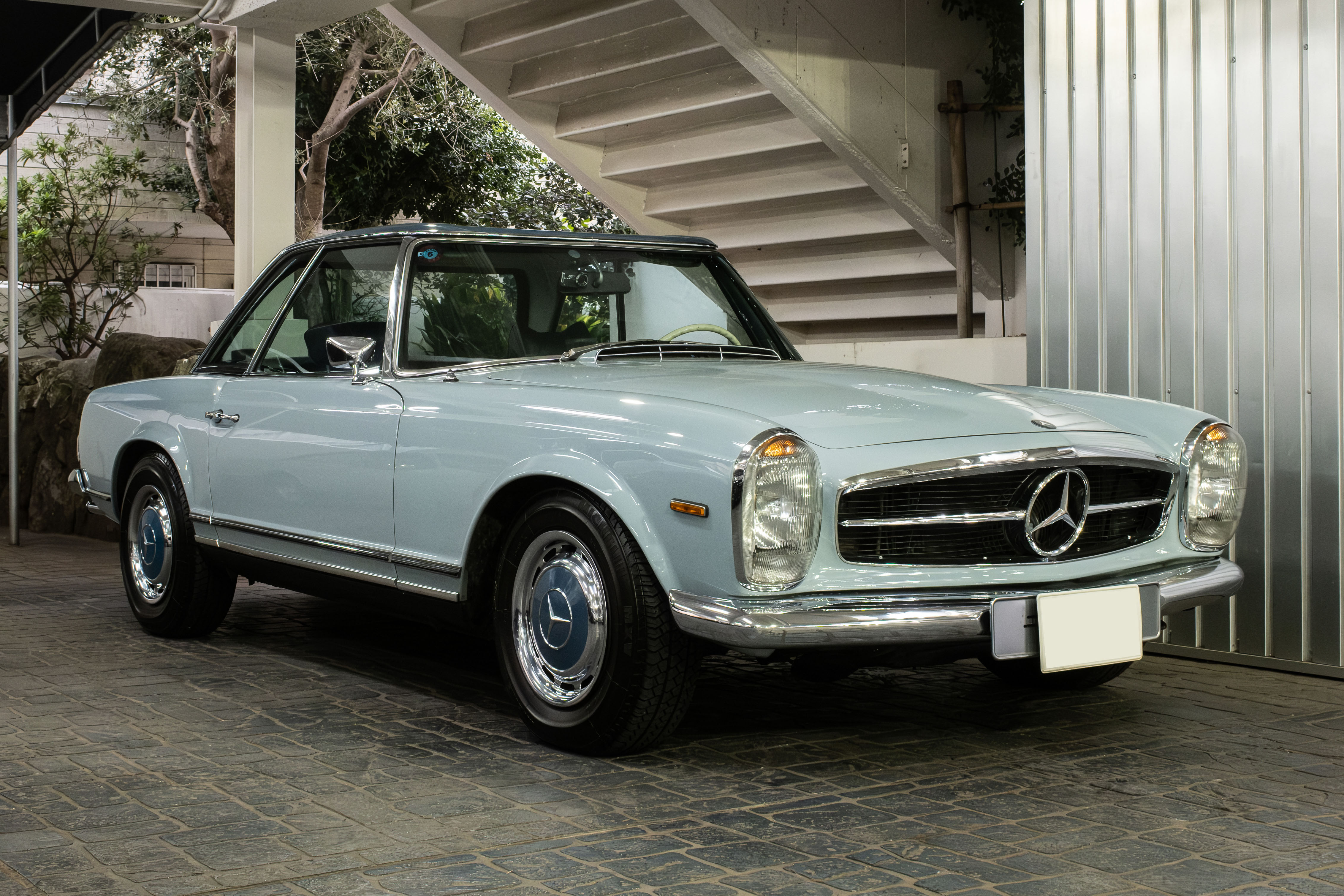 1971 Mercedes-Benz 280SL VIN 11304412017549 | Hagerty Valuation Tools