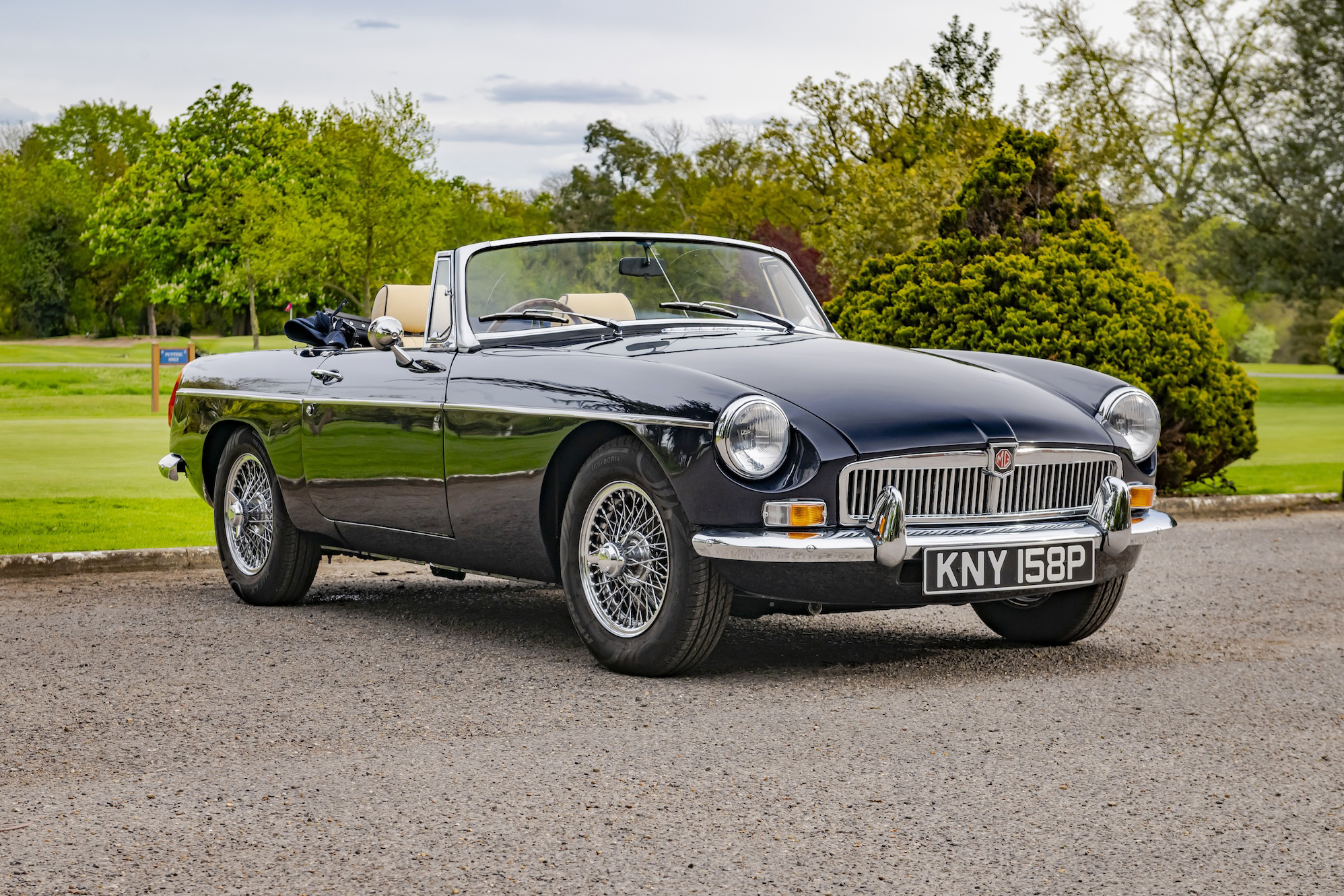1975 MG MGB Mk IV VIN GHN5381296G | Hagerty Valuation Tools