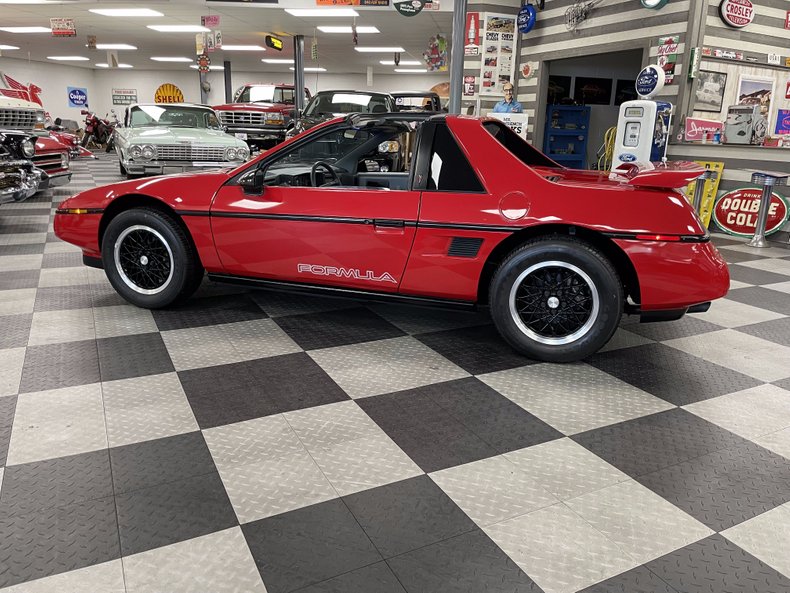 1988 Pontiac Fiero Formula VIN 1G2PE1197JP209820 | Hagerty Valuation Tools