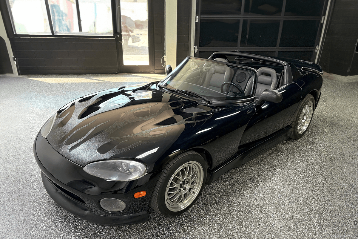 1994 Dodge Viper RT/10 VIN 1B3BR65E4RV102652 | Hagerty Valuation Tools