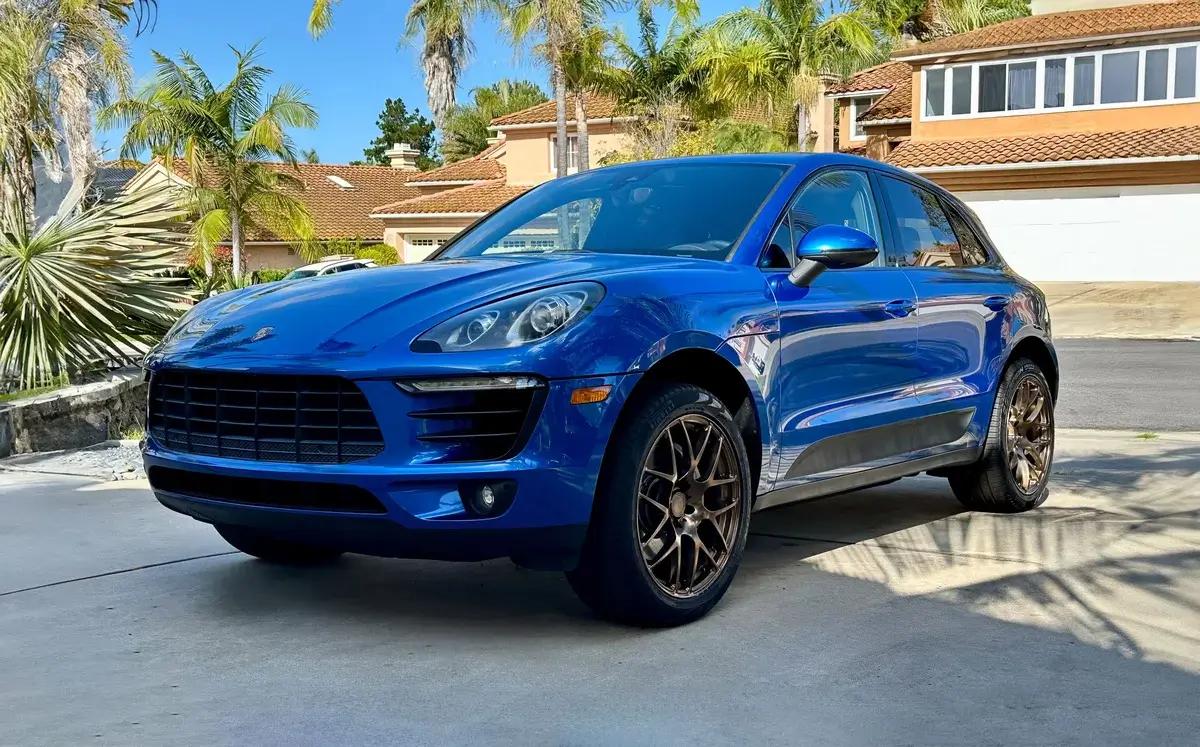 2017 Porsche Macan S AWD VIN WP1AB2A51HLB10455 | Hagerty Valuation Tools