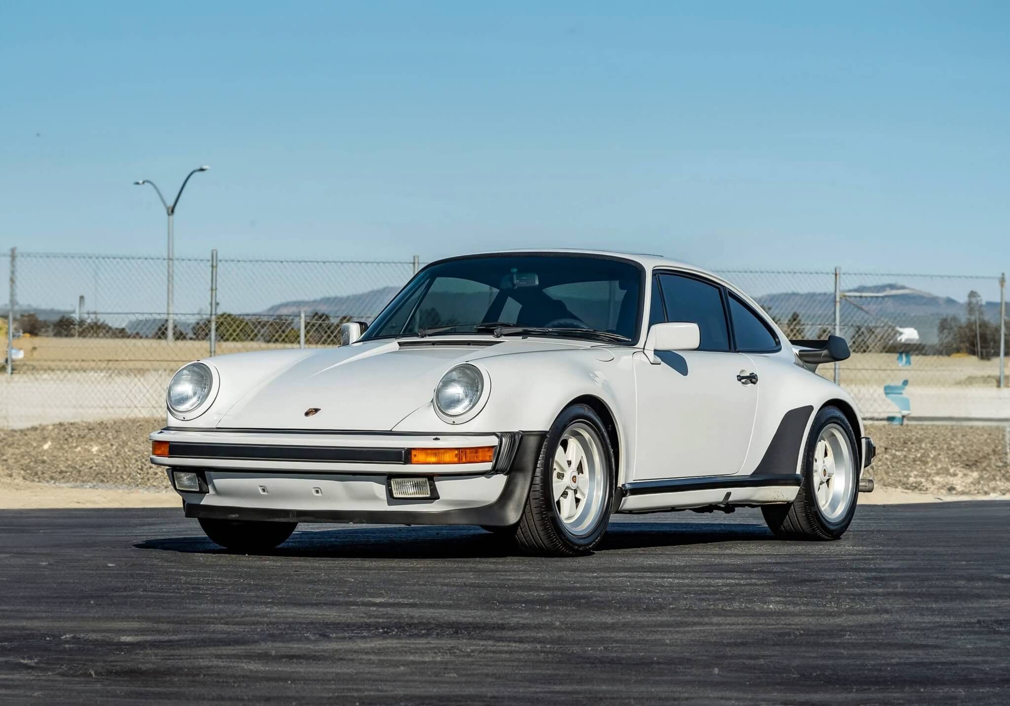 1989 Porsche 911 Turbo 930 VIN WP0JB0933KS050474 | Hagerty Valuation Tools