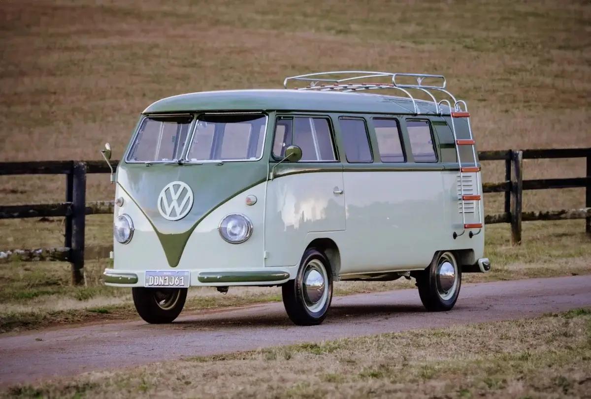 1961 Volkswagen Transporter (Van) Kombi VIN 37728 | Hagerty Valuation Tools